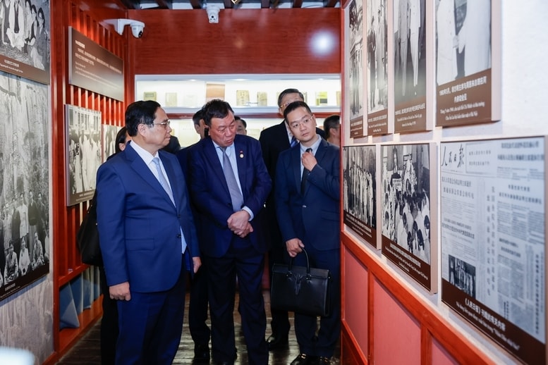 Thủ tướng Phạm Minh Chính thăm Khu di tích Chủ tịch Hồ Chí Minh tại Vân ...